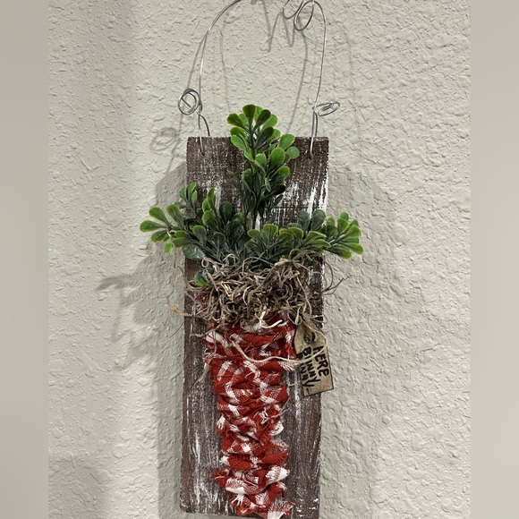 Wall Decor | Adorable Spring Carrot Wall Hanging With Wire Handle ...